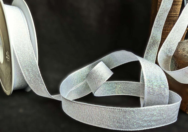 R0553 15mm White-Metallic Iridescent Dazzle Ribbon by Berisfords ...