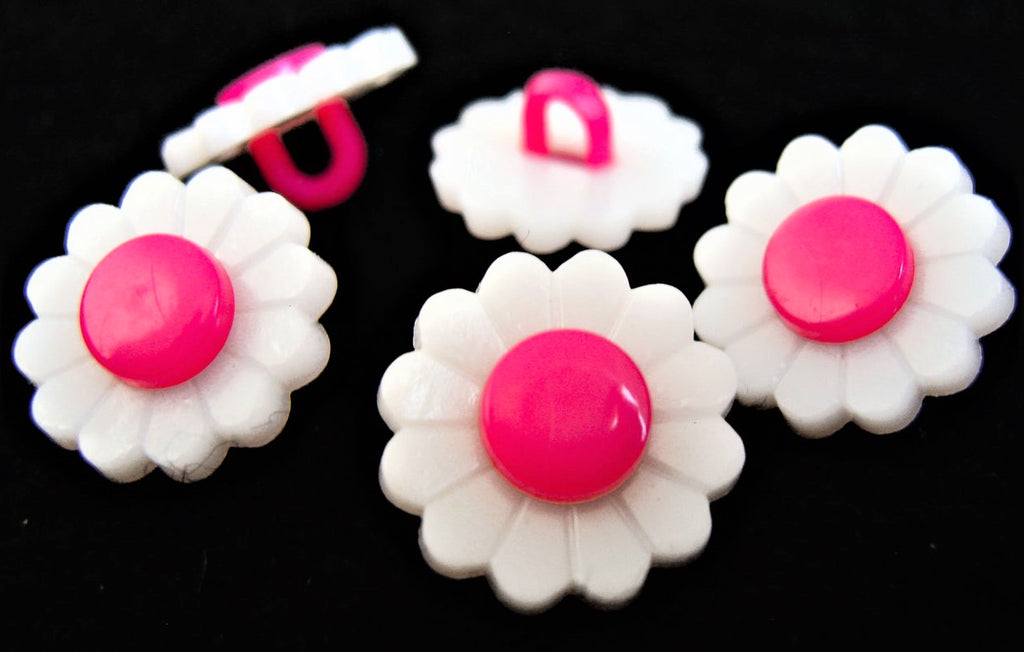 B8430 15mm White-Deep Pink Daisy Flower Design Acrylic Shank Button ...